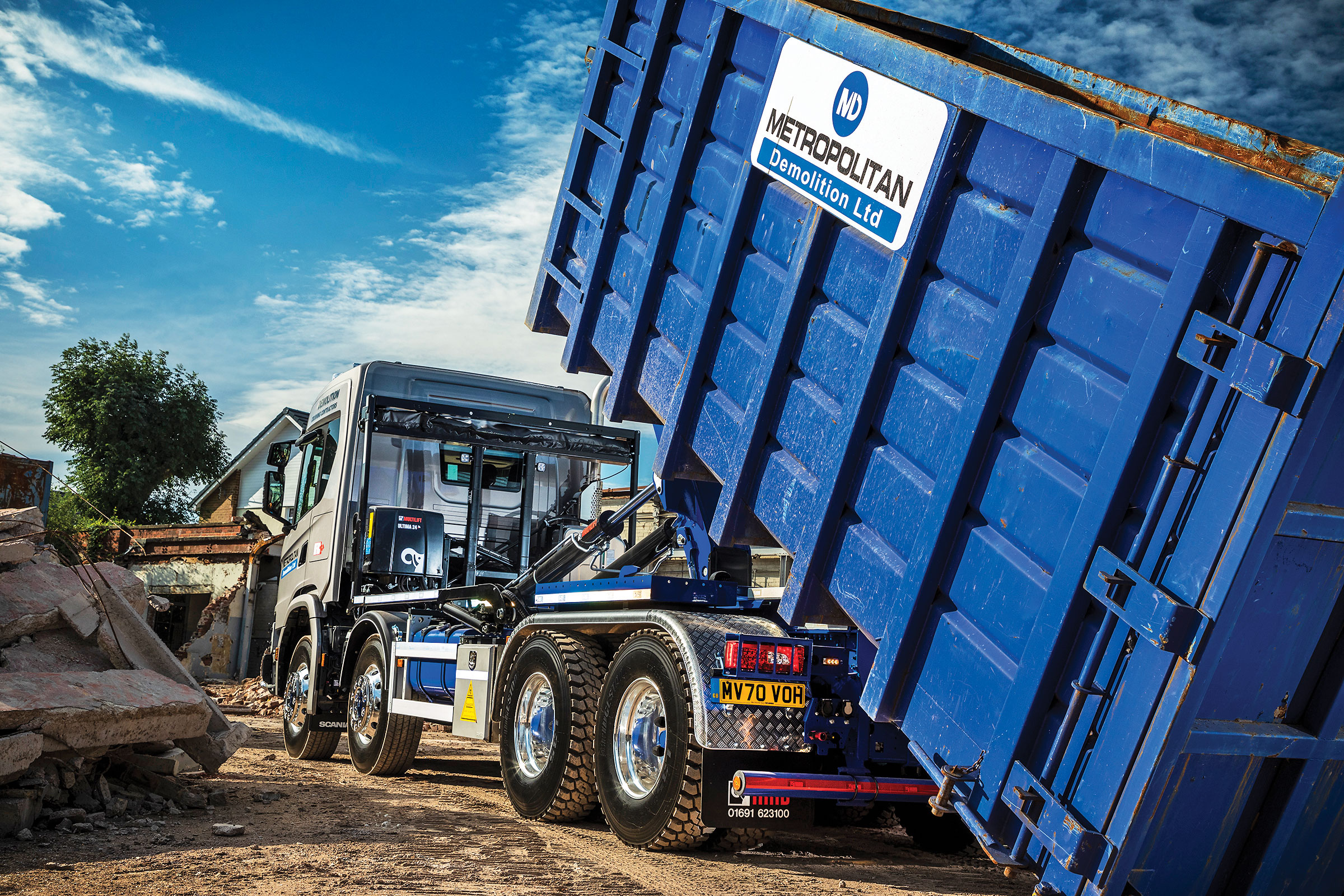 Hiab Hookloader With All The Extras - Transport News