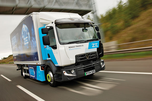 RENAULT'S E-TECH ROADSHOW STARTS IN SCOTLAND - Transport News